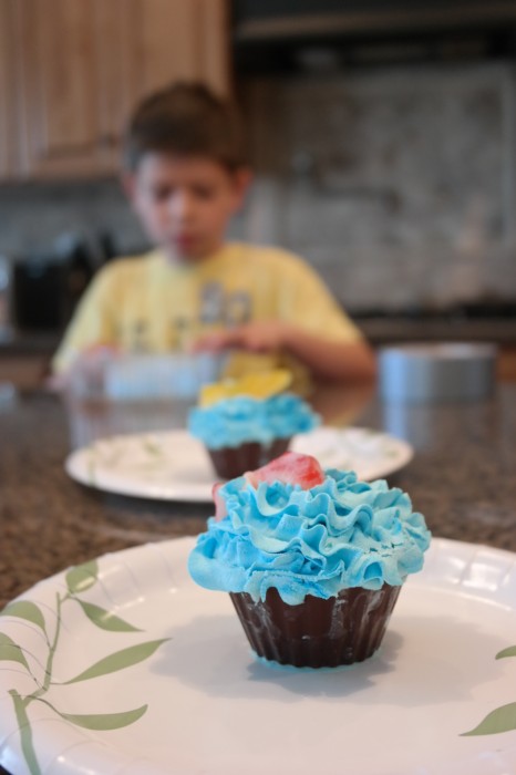 It’s Shark Week Frenzy at Cold Stone Creamery
